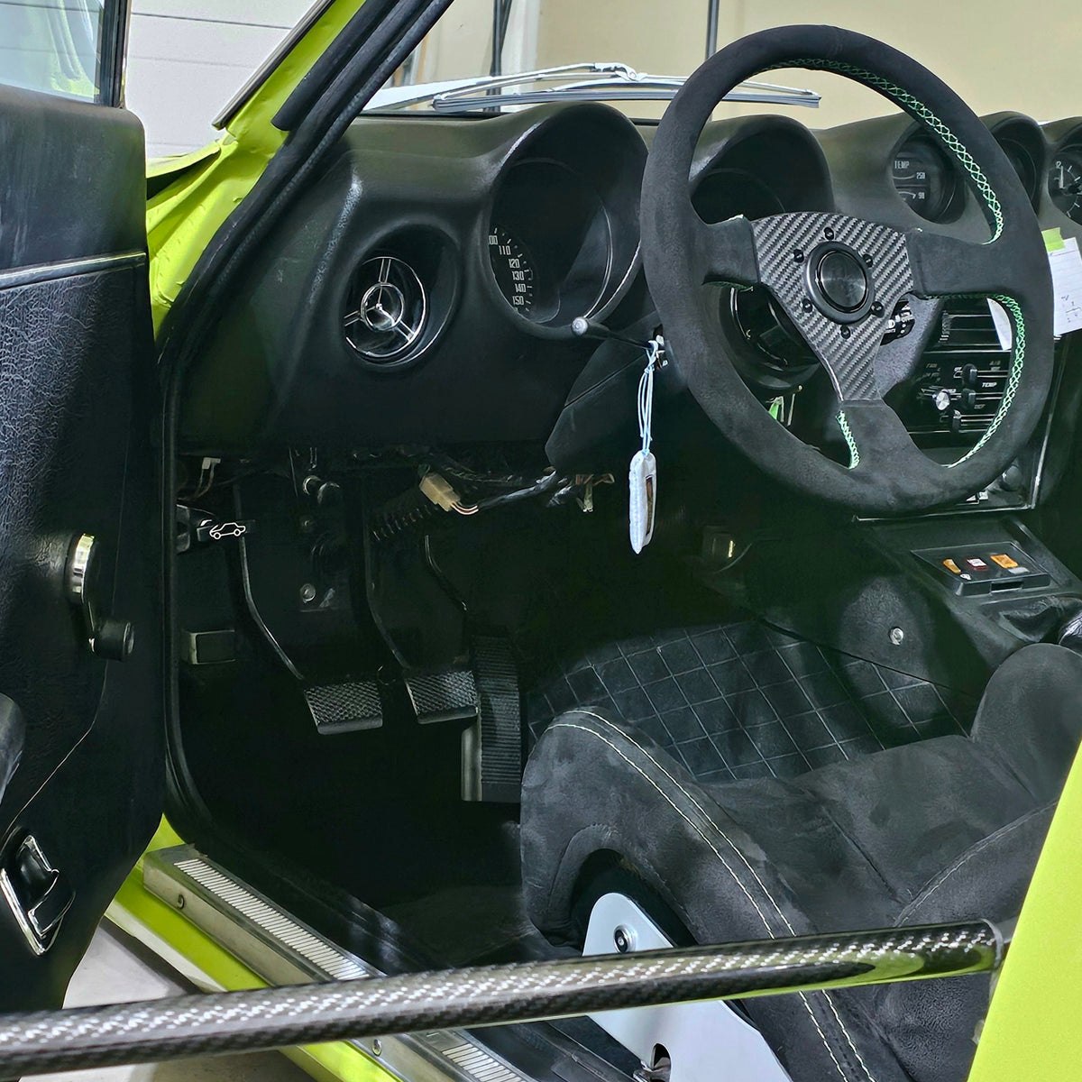 Dry Carbon Door Prop – Lonely Driver Company